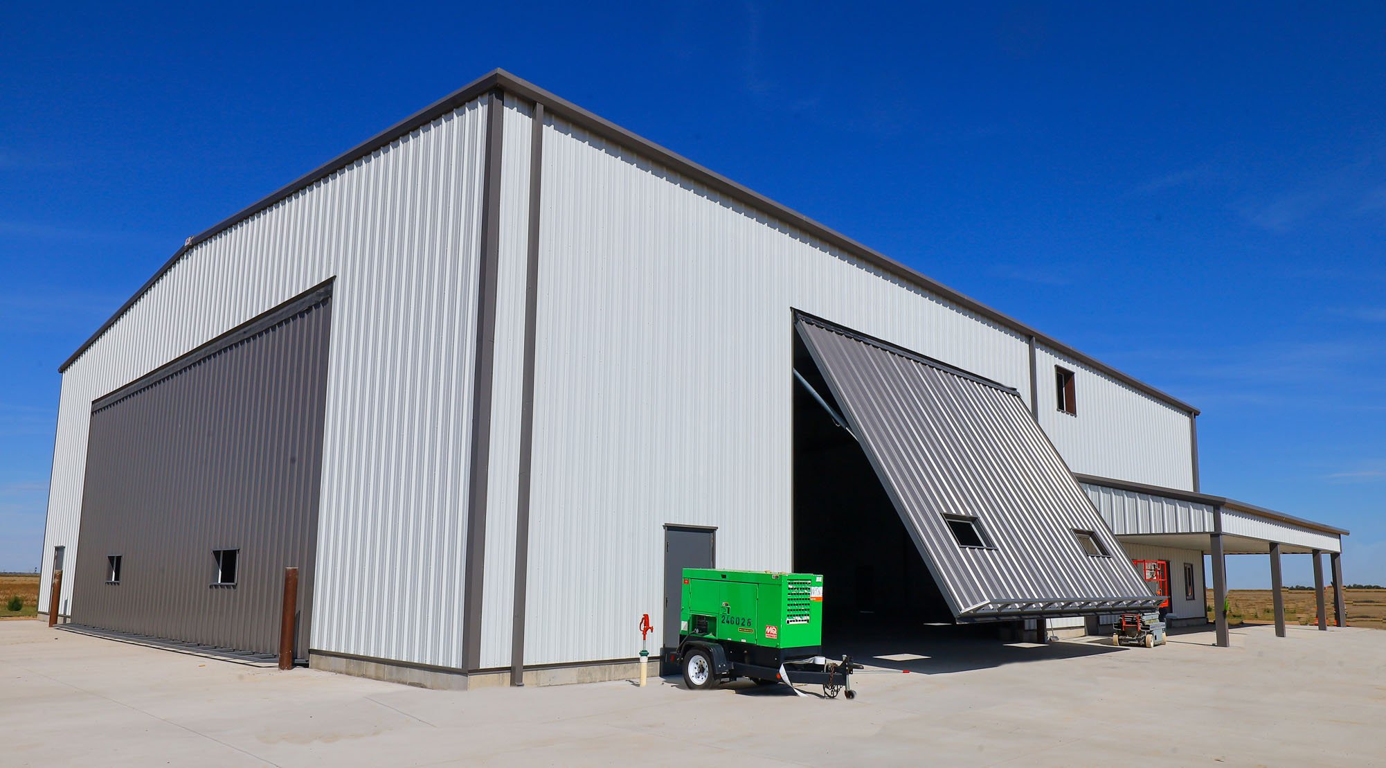 Farm Shop, 20' Clear Height - PowerLift Doors
